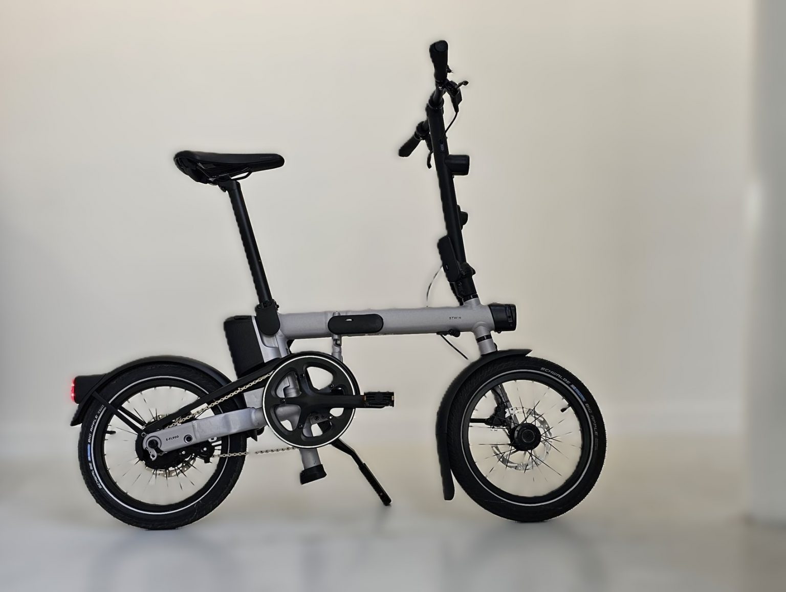 Btwin E-FL 900, le nouveau vélo pliant électrique ultra compact de ...